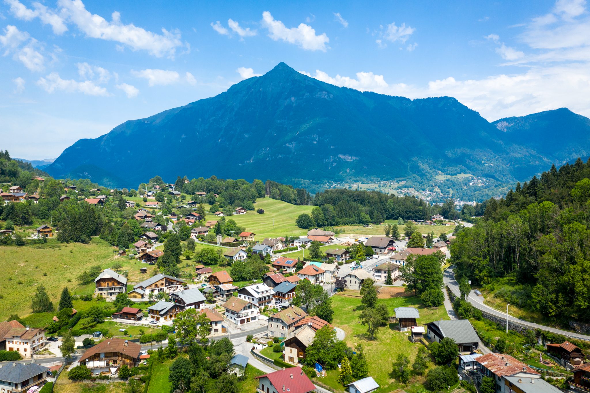 Châtillon sur Cluses : Village du Nord de la Vallée du Giffre - Haut ...